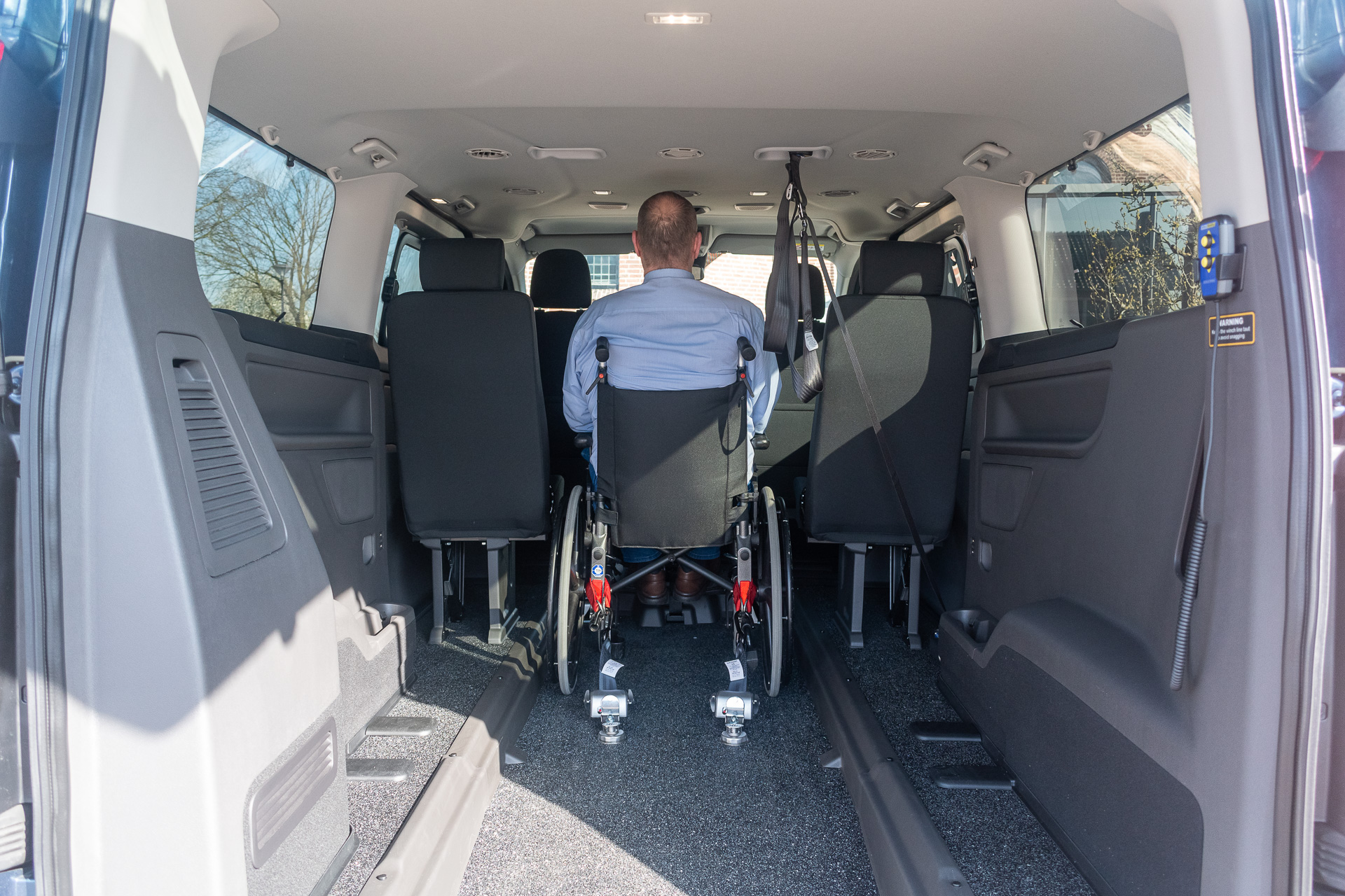 Ford Tourneo / Transit Independence™ Rolstoelbus | Freedom AA